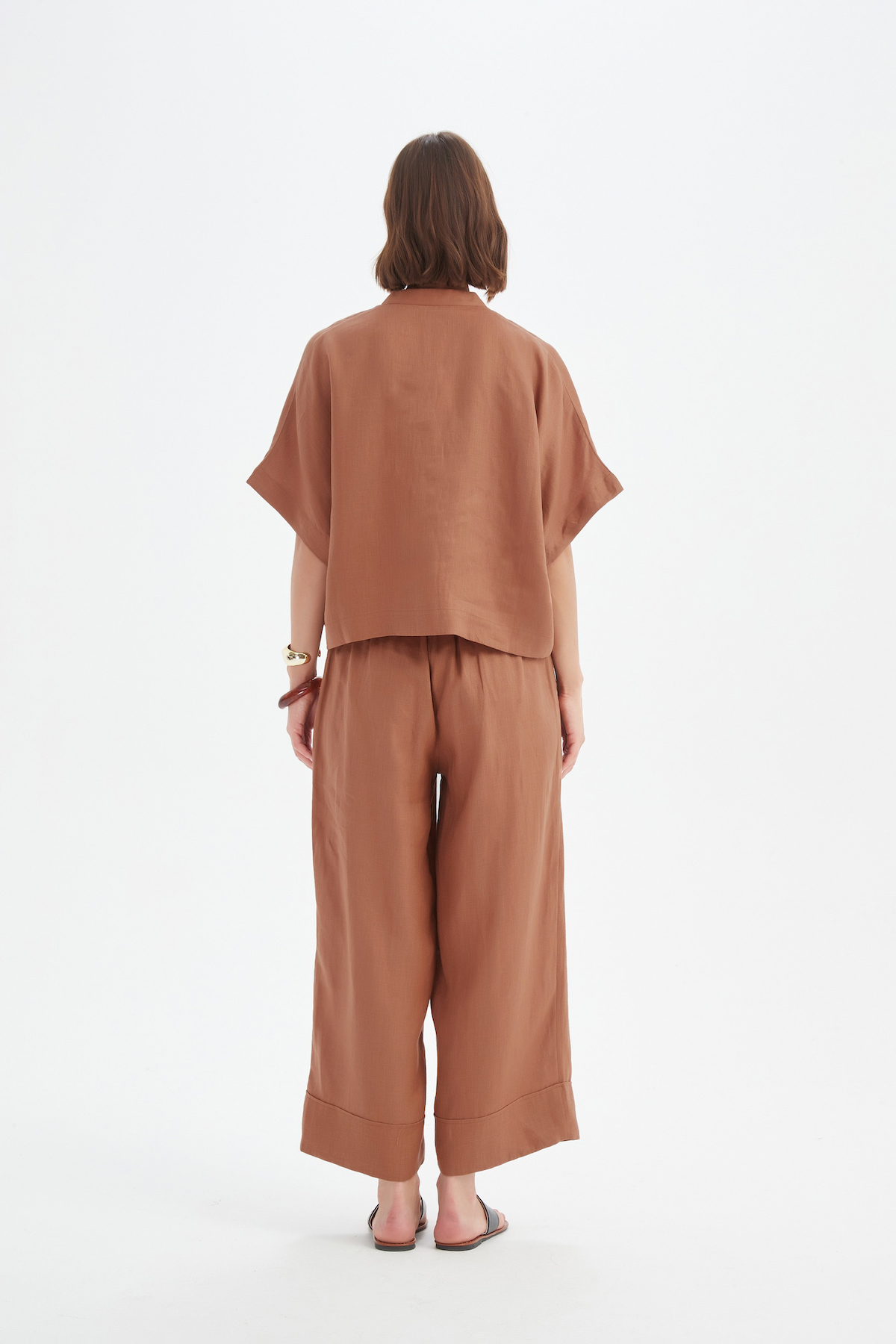 Tirelli Boxy Button Linen Shirt - Cedar – Flying With Birds