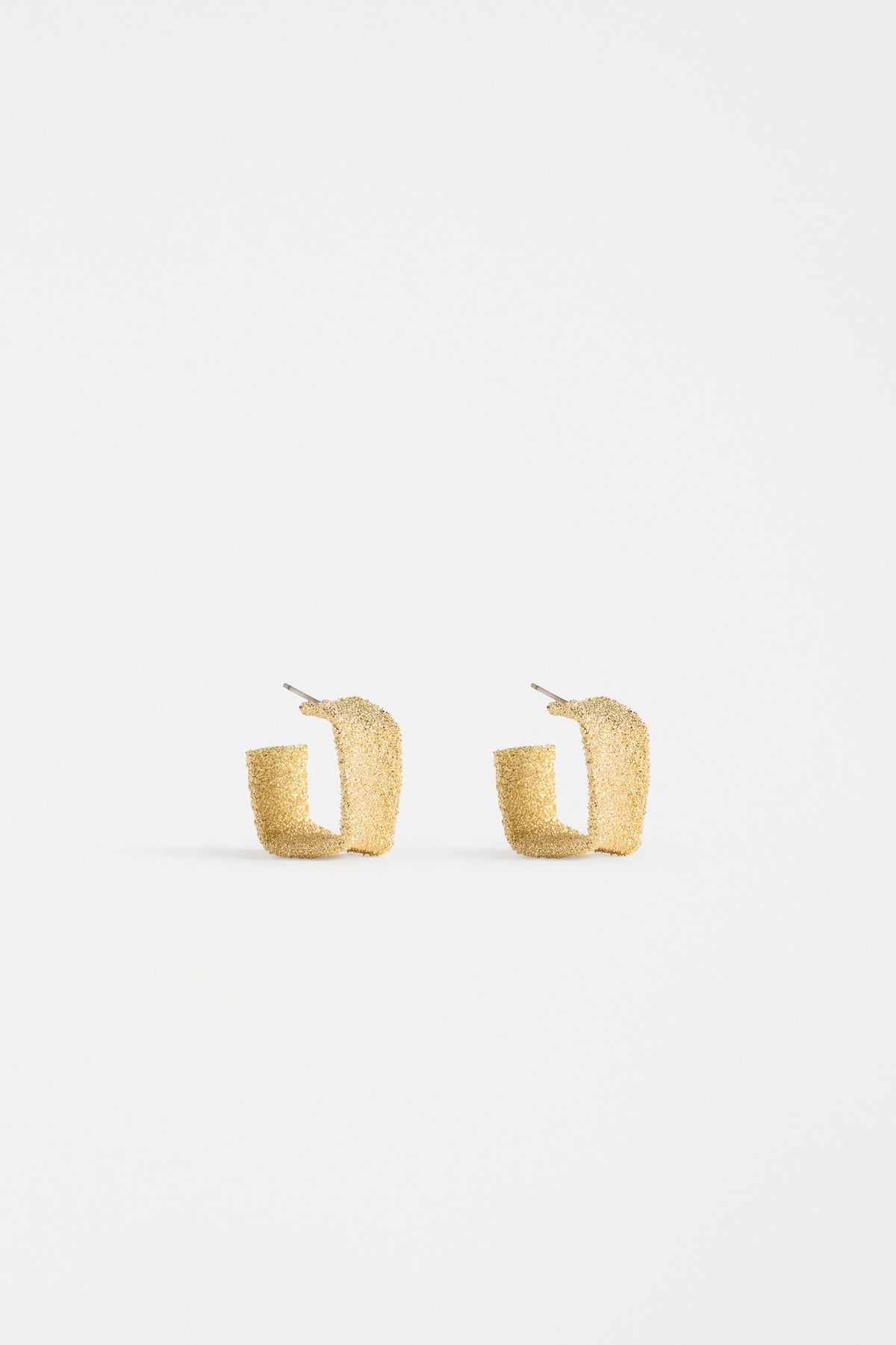 Elk Detta Hoop Earring - Gold – Flying With Birds